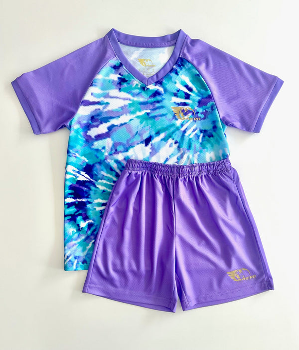 The Football Kit Every Girl Will Love-the Luna Football Kit